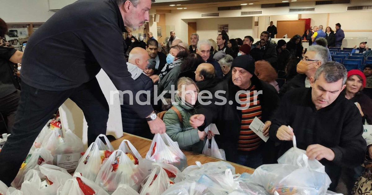 Θεσσαλονίκη: Δώρα αλληλεγγύης για τις γιορτές στους ανέργους της πόλης ...