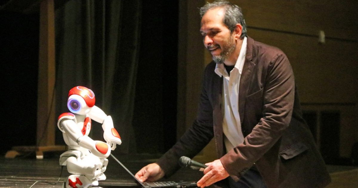 Θεσσαλονίκη: Περιζήτητοι οι επαγγελματίες που χειρίζονται ρομπότ ...