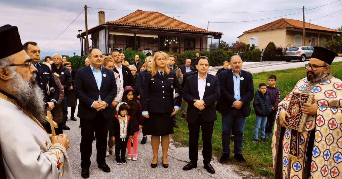 Το Εκκλησιαστικό Συμβούλιο του Ιερού Ναού Ισώματος τίμησε τον δήμαρχο ...