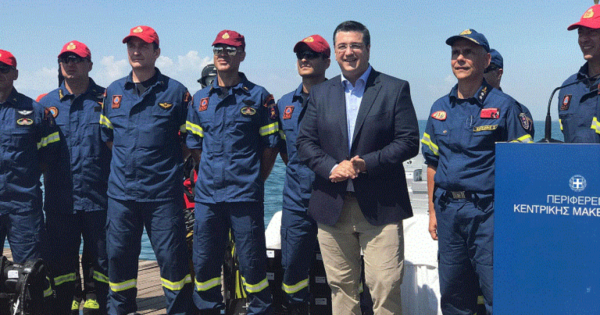 Θεσσαλονίκη: Ο Τζιτζικώστας παρέδωσε στη 2η ΕΜΑΚ εξοπλισμό για την ...